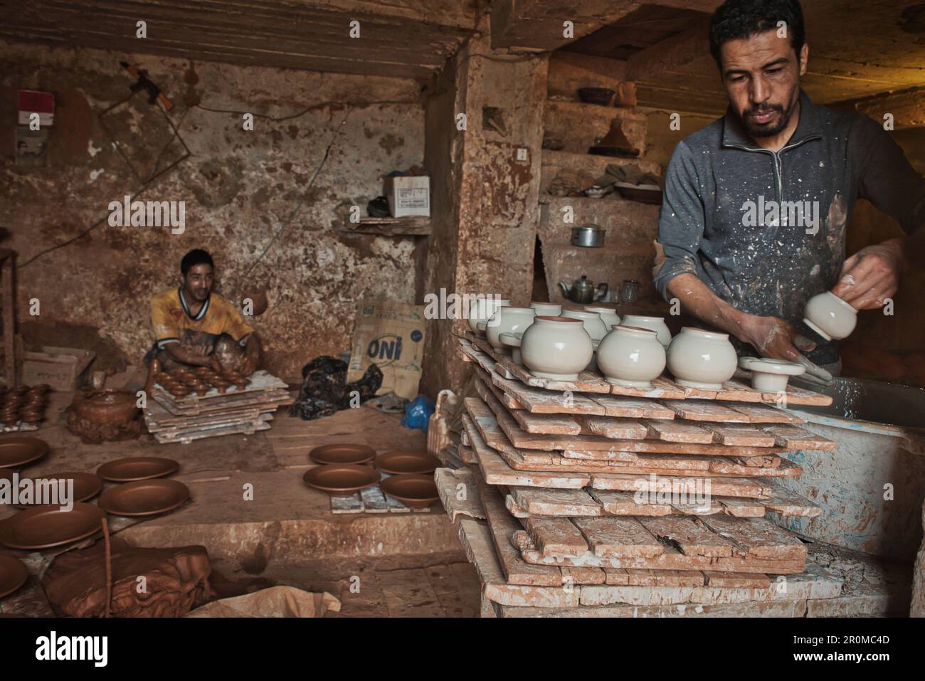 Arts workers hi-res stock photography and images - Alamy