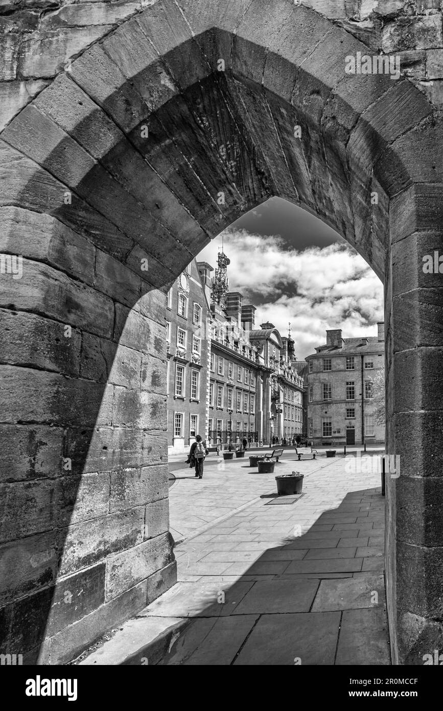 Historical building elaborate architecture Black and White Stock Photos ...