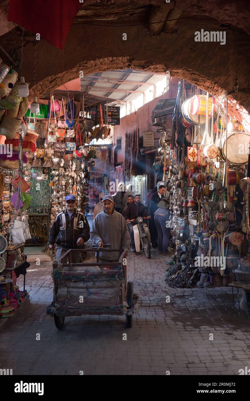 Busy souks marrakech hi-res stock photography and images - Alamy