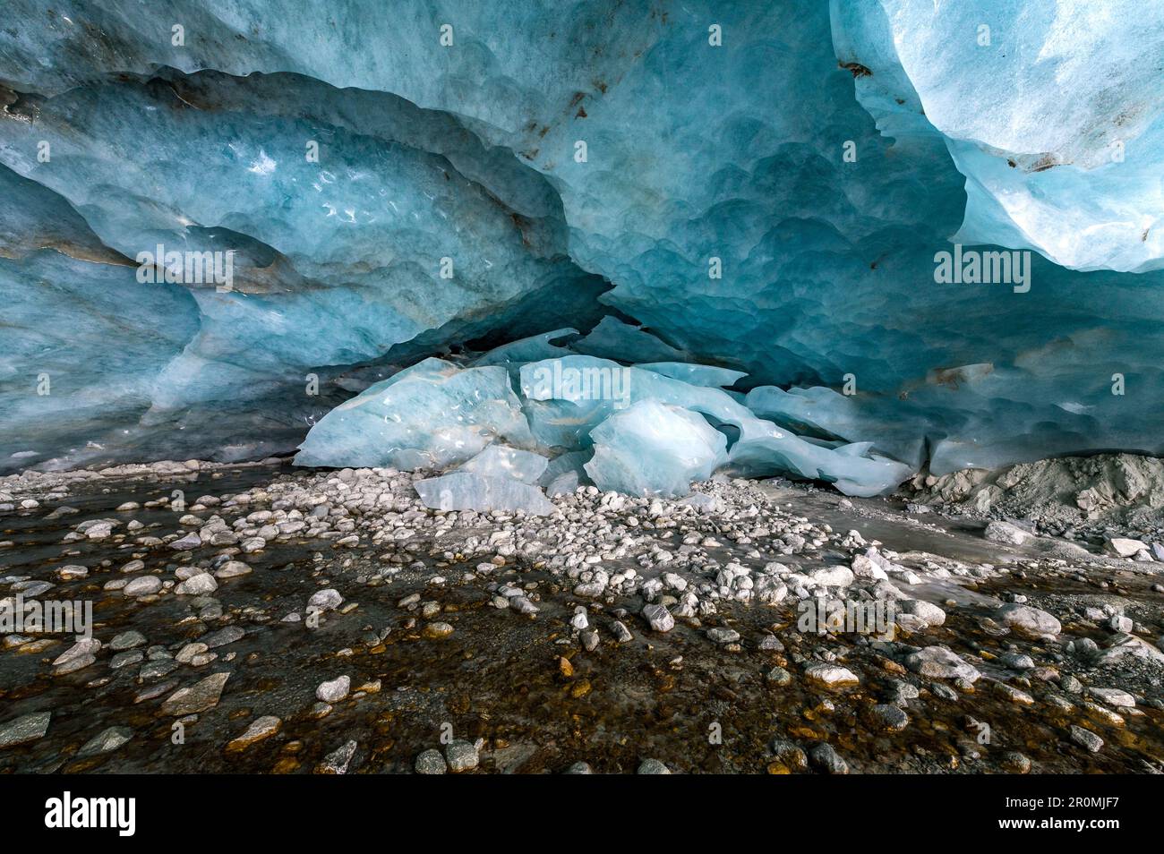 Inside glacier cave in alps hi-res stock photography and images - Alamy