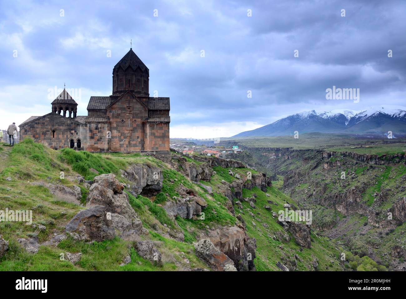 Monastery Howhannawankand landscape at Ashtarak, north of Yerevan ...