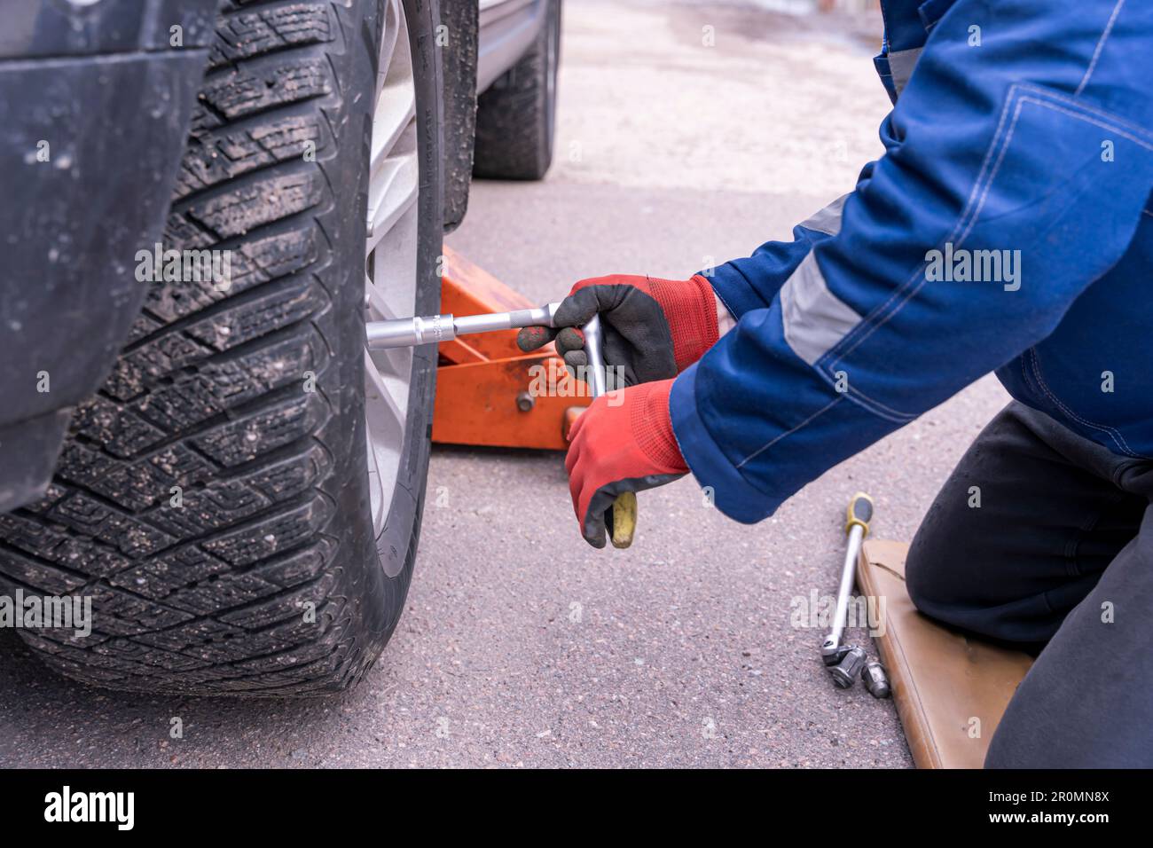 Ratchet wheel hi-res stock photography and images - Alamy