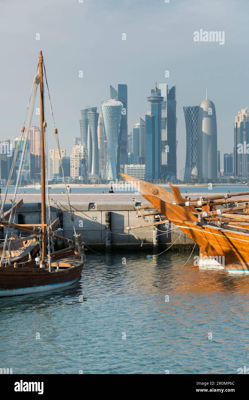 Dhow harbor hi-res stock photography and images - Alamy