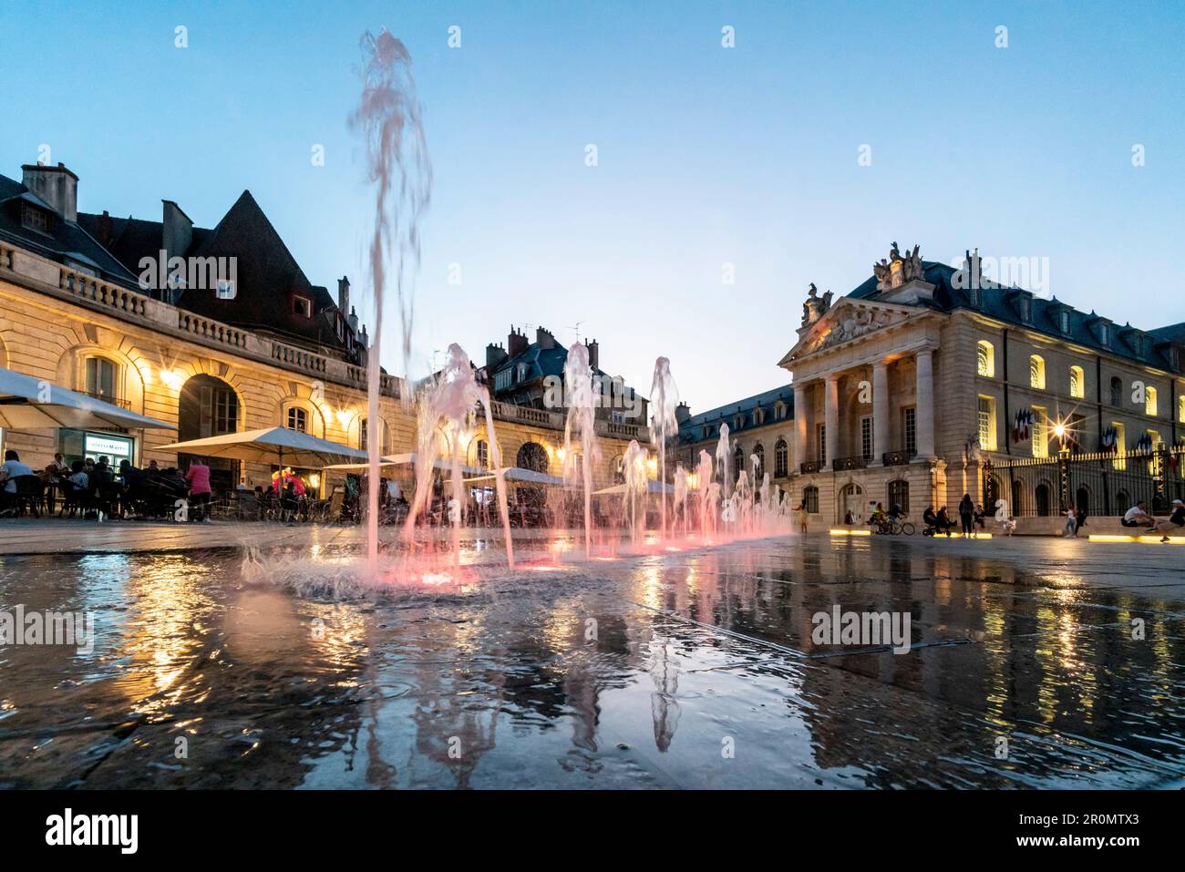 Water fountains on the Place de la Liberation in Dijon, Le Palais des ...