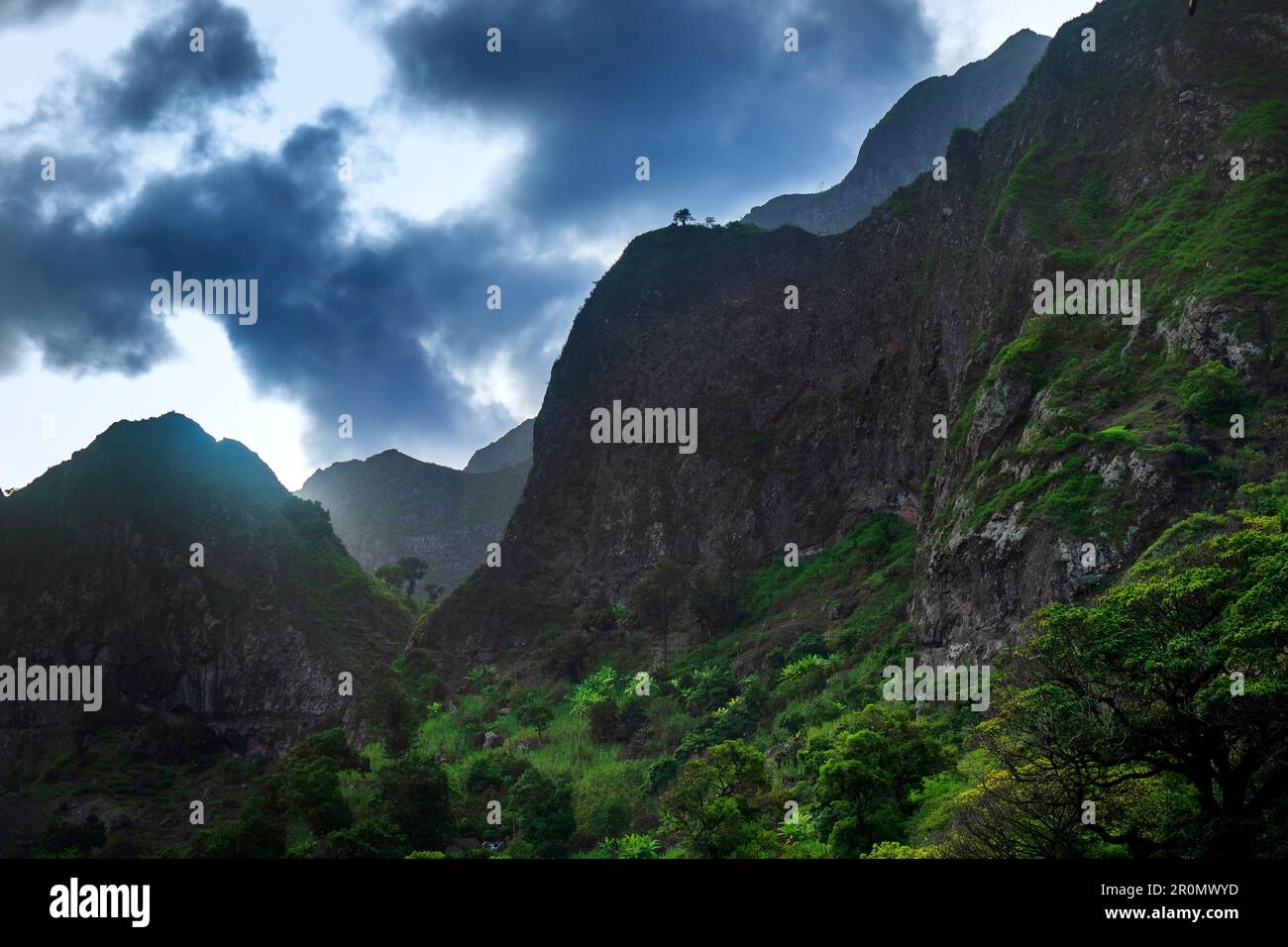 Cape Verde, Island Santo Antao, landscapes, hiking, mountains, green ...
