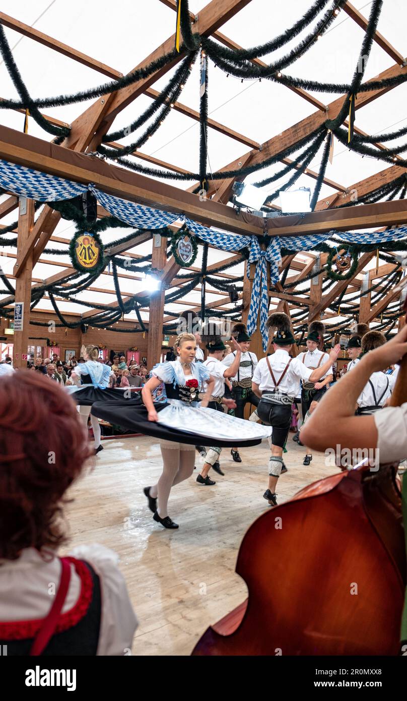 Folk dance in the marquee on the Oktoberfest in Munich, Bavaria ...