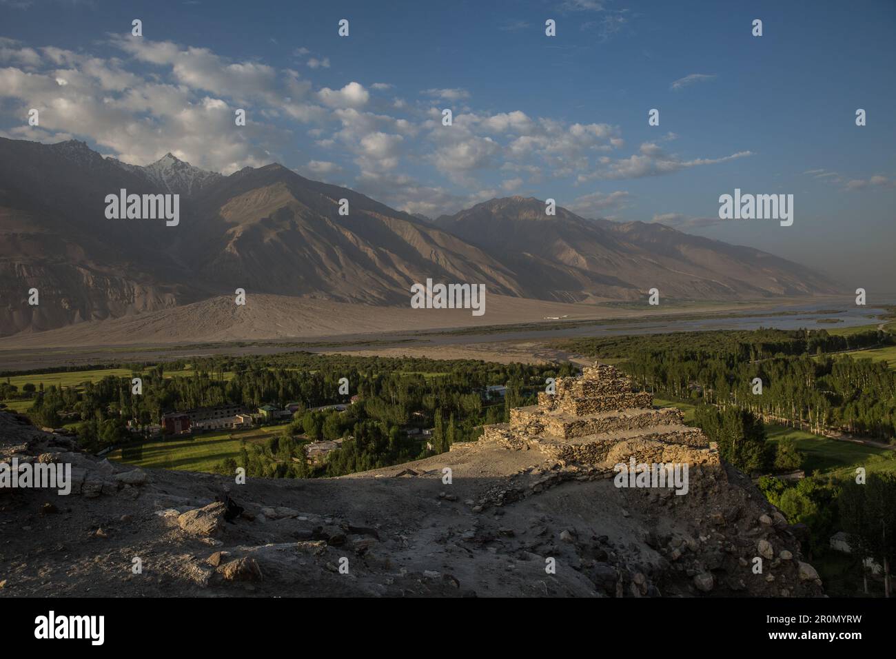 Buddhist stupa afghanistan hi-res stock photography and images - Alamy