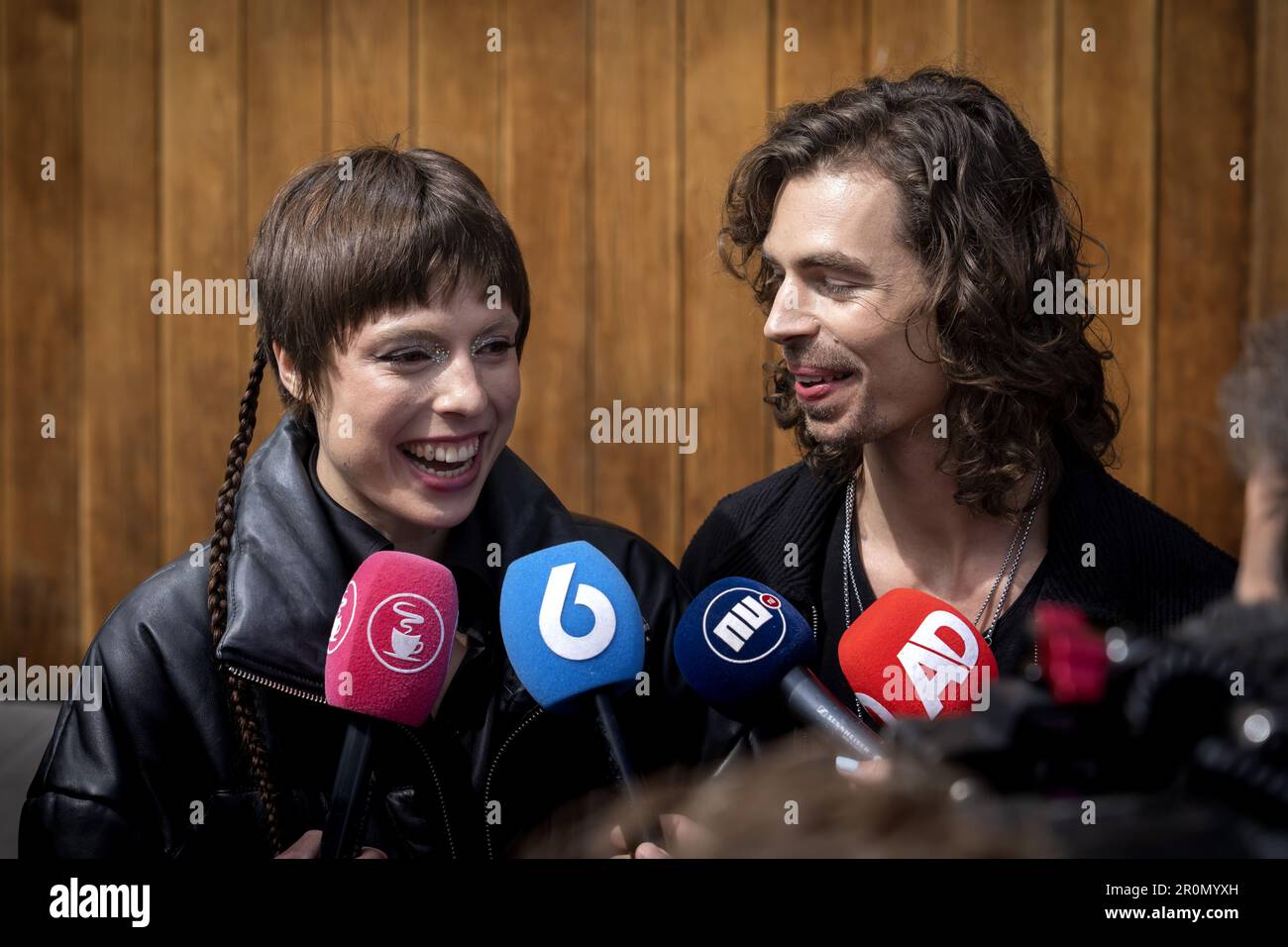 LIVERPOOL - Mia Nicolai and Dion Cooper during a farewell moment at the ...