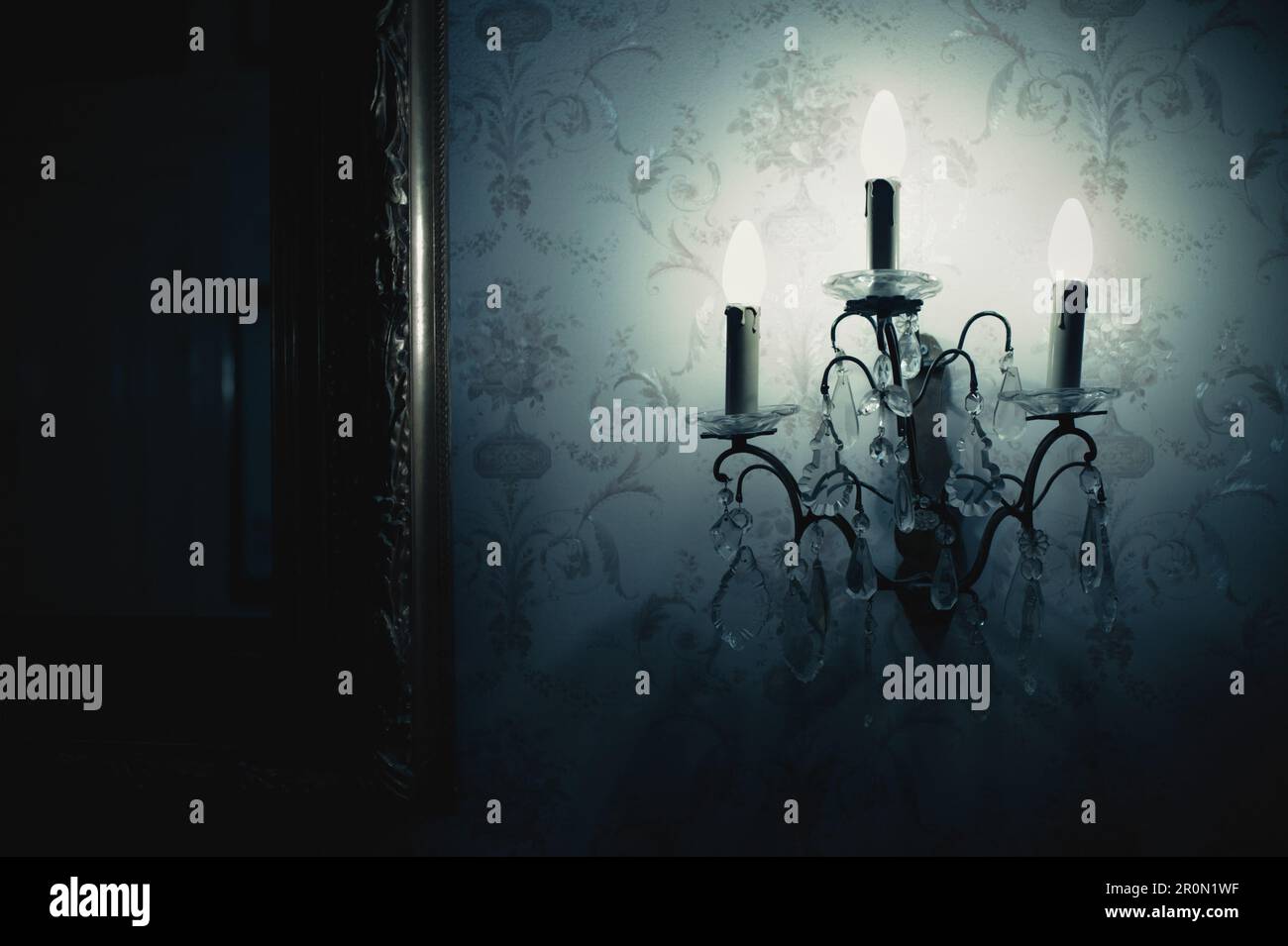 Old fashioned living room hi-res stock photography and images - Alamy