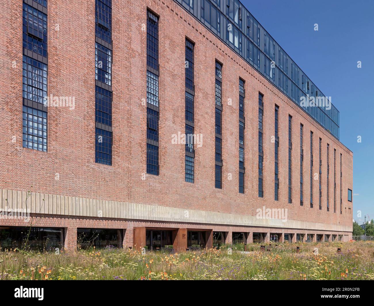 Public realm at battersea power station hi-res stock photography and ...
