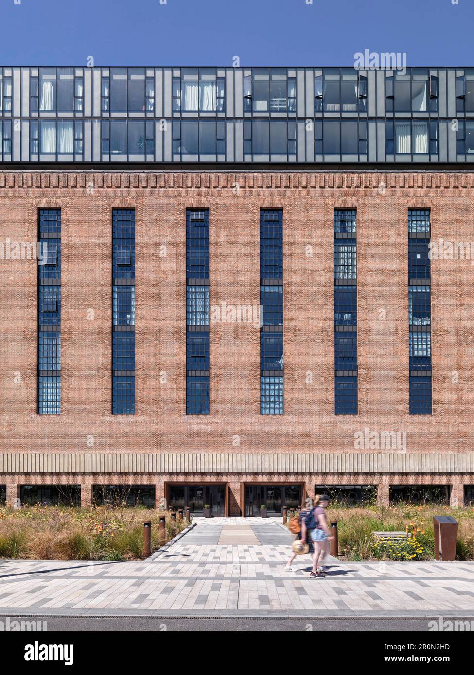 Public realm at battersea power station hi-res stock photography and ...