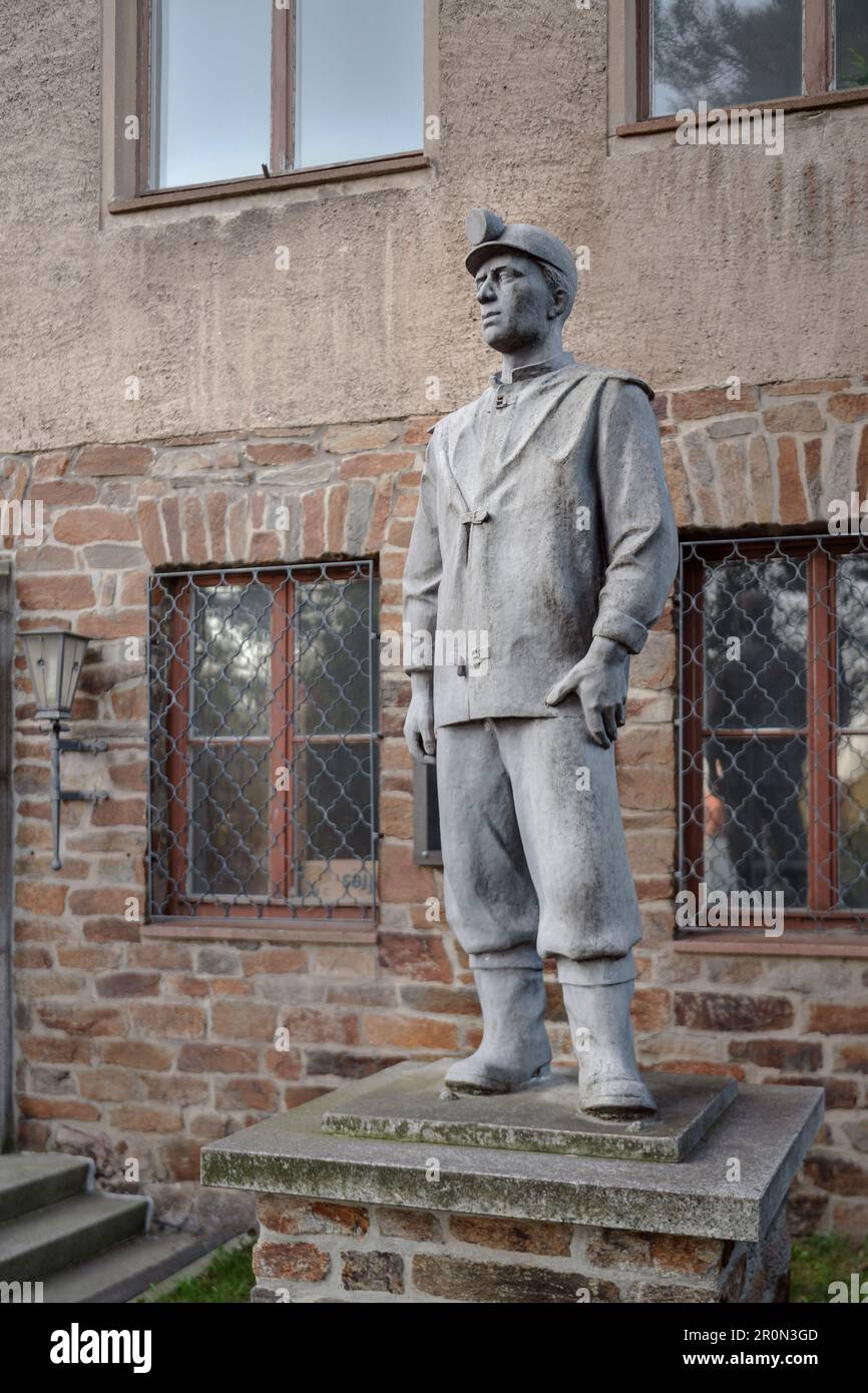 Statue bergmann hi-res stock photography and images - Alamy