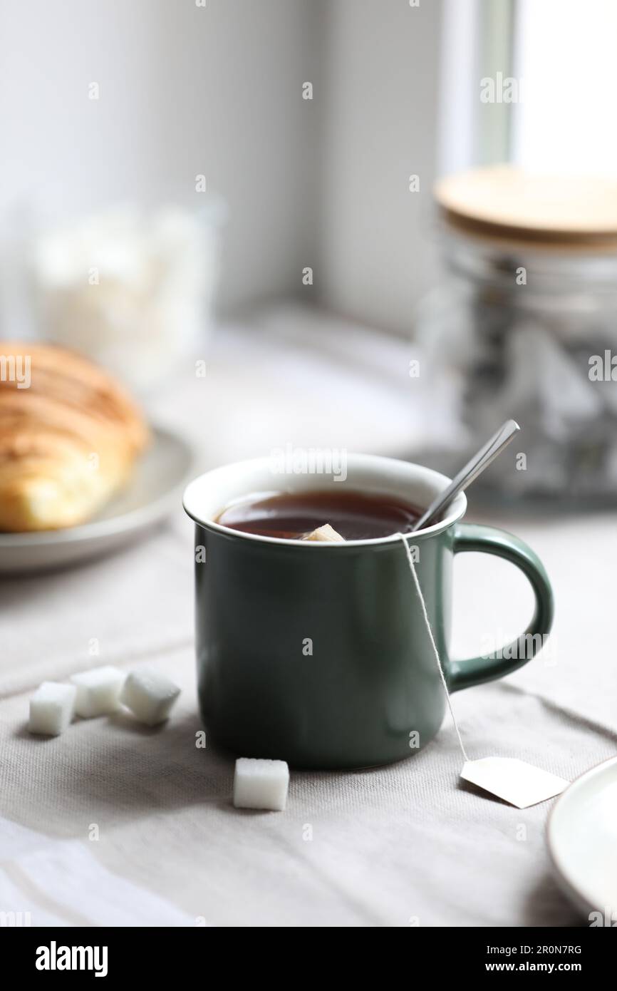 Tea with sugar cubes hi-res stock photography and images - Alamy