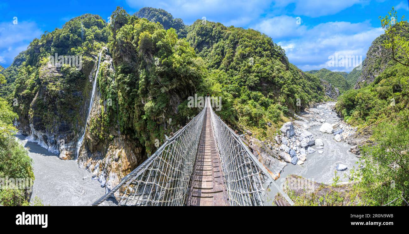 Asia taiwan view suspension bridge hi-res stock photography and images ...