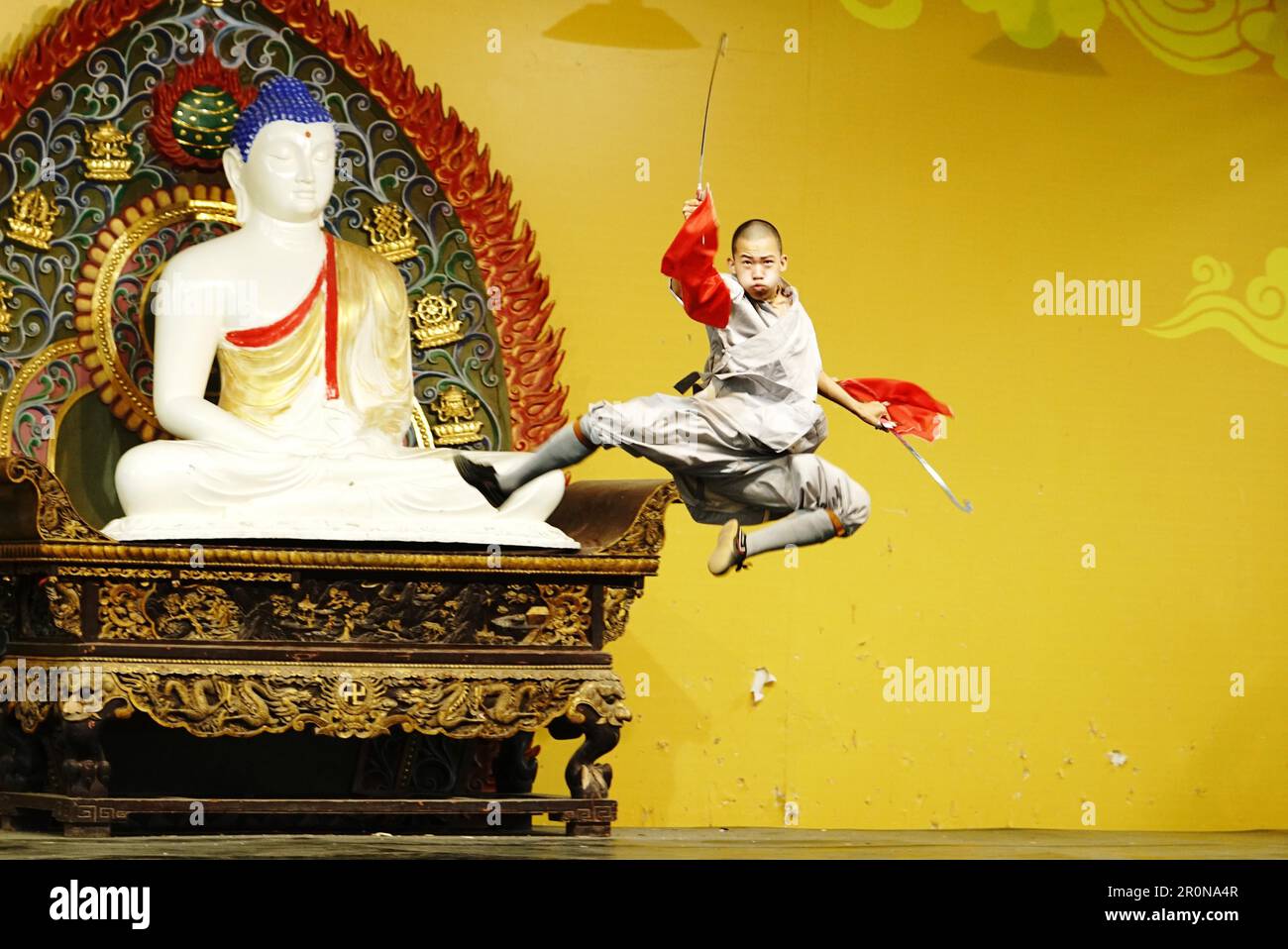 Shaolin monks perform martial arts for audiences at Shaolin Temple ...