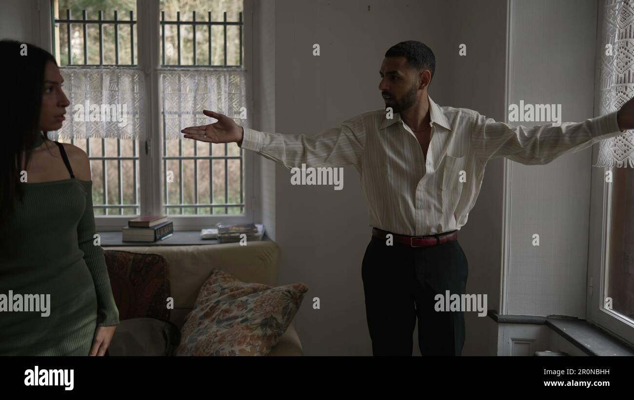 Breaking Point Strained Relationship between Married Couple Reaches its ...