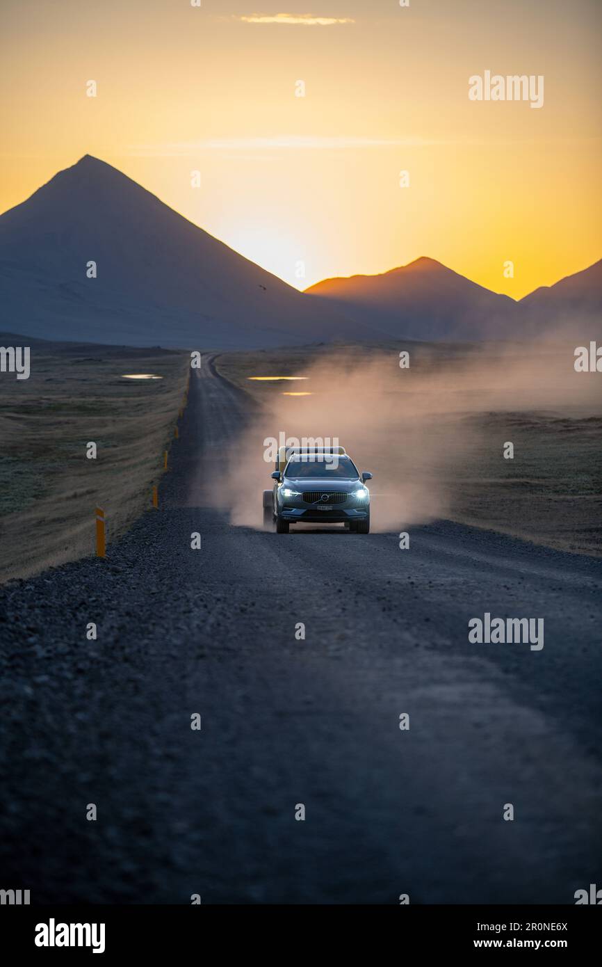 Once with Volvo and Minkcamper on the ring road around Iceland Stock ...