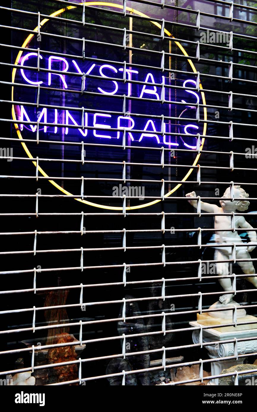 Crystals & Minerals Store - New York City - USA Stock Photo - Alamy