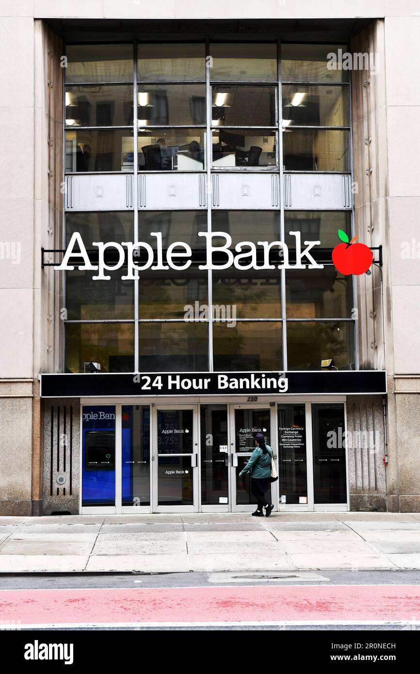Apple bank hi-res stock photography and images - Alamy
