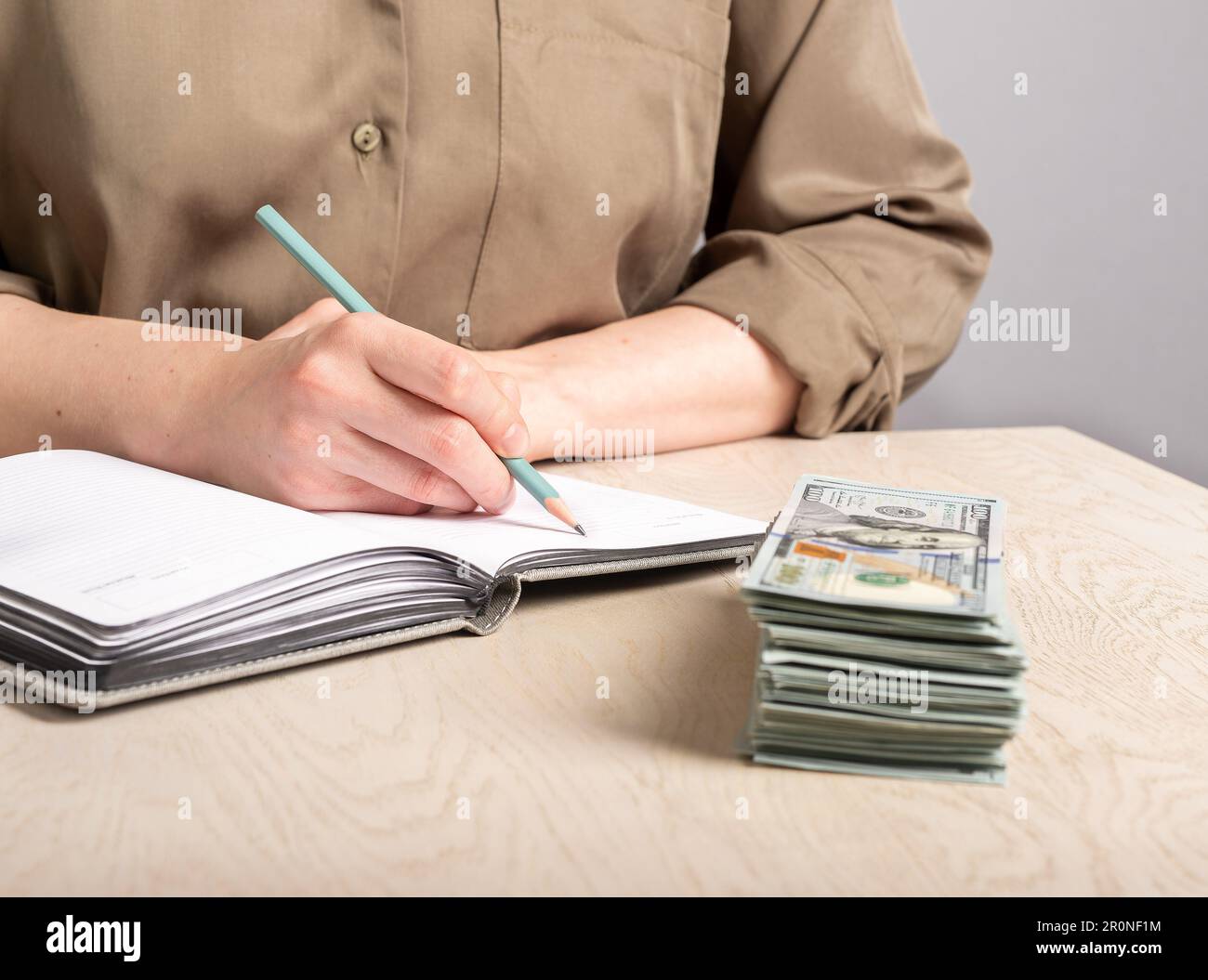 Personal budget, financial literacy concept. Planning expenses Stock ...