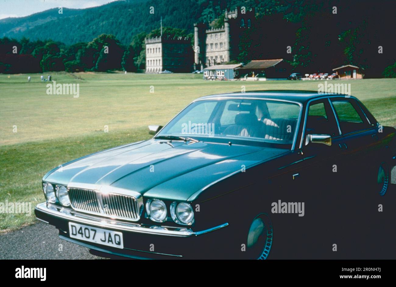 Jaguar car model XJ 40, UK 1987 Stock Photo - Alamy