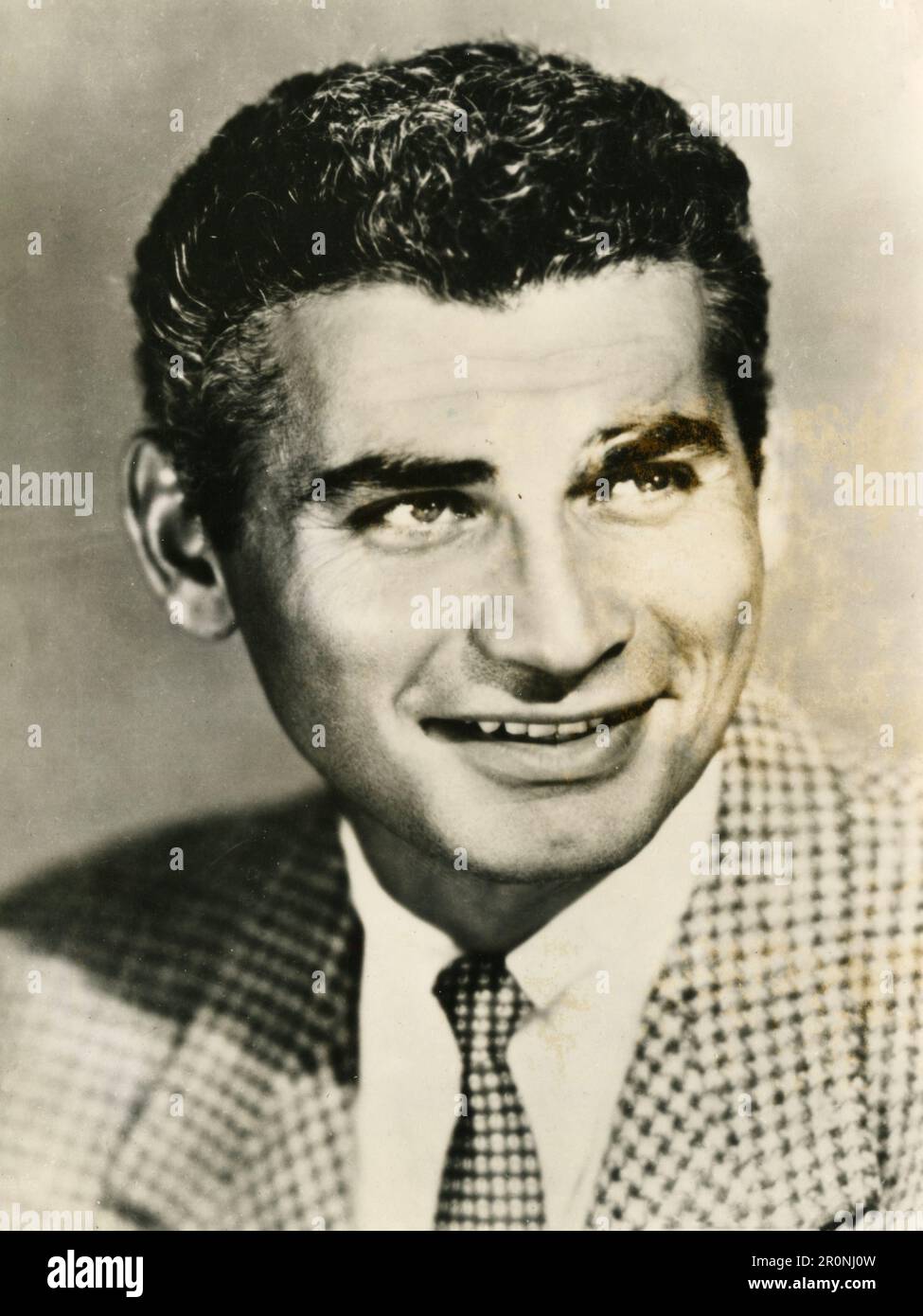 American actor Jeff Chandler, 1950s Stock Photo - Alamy