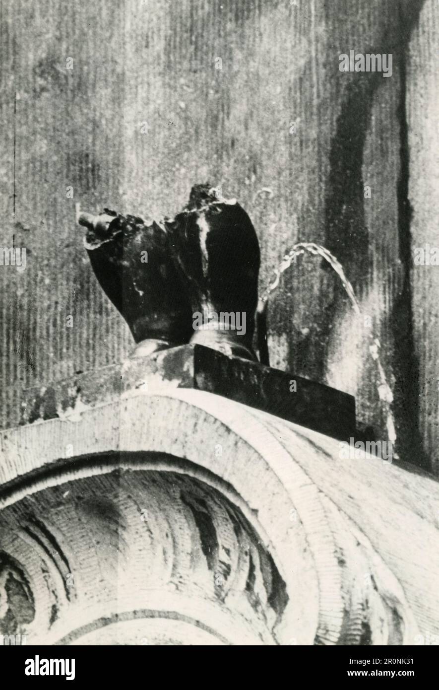 Broken marble statue, Italy 1966 Stock Photo - Alamy