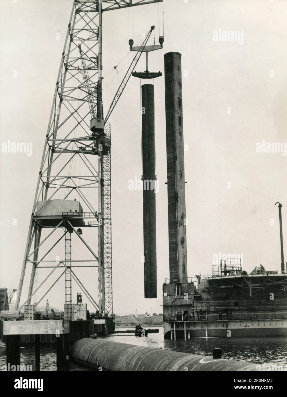 Tower crane for the construction of off-shore drilling rigs, UK 1966 ...