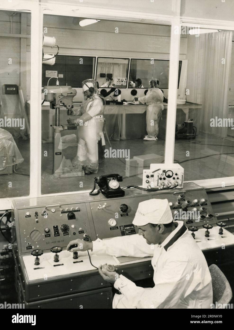 Winfrith nuclear hi-res stock photography and images - Alamy