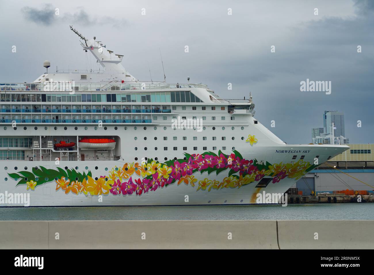 MIAMI BEACH, FL -17 FEB 2023- View of the Norwegian Pearl, a cruise ...