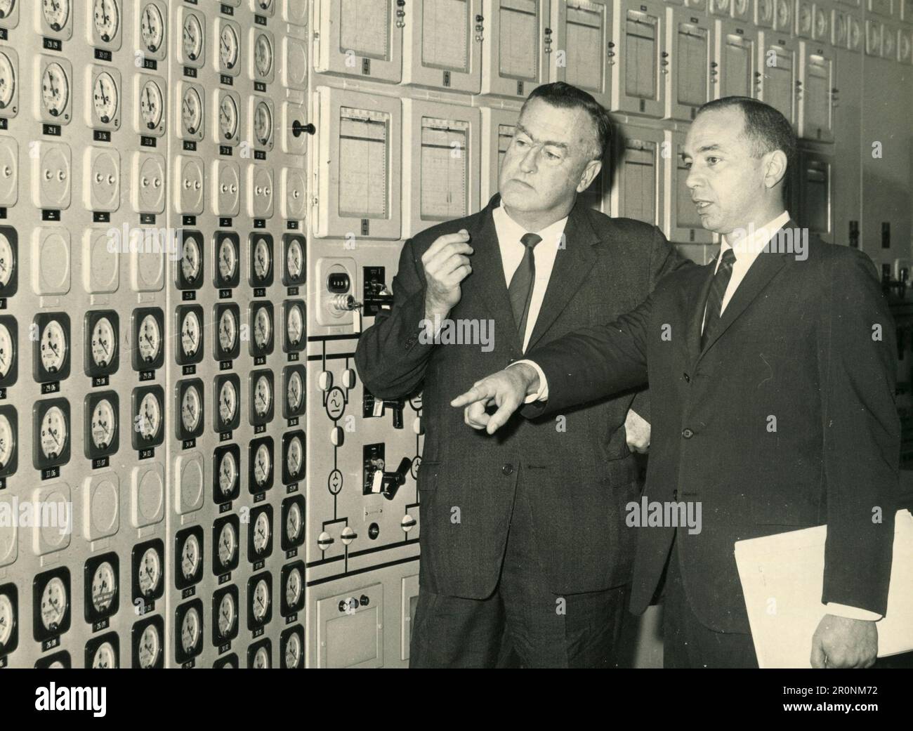 International Atomic Energy Agency Inspector-General Allan McKnight and ...