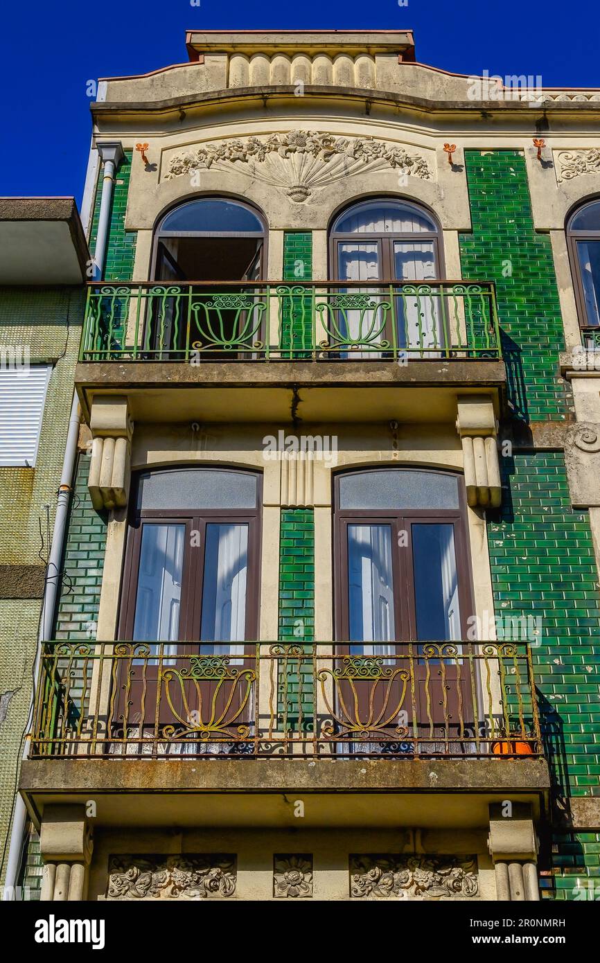 Facade of traditional building, Porto, Portugal Stock Photo - Alamy