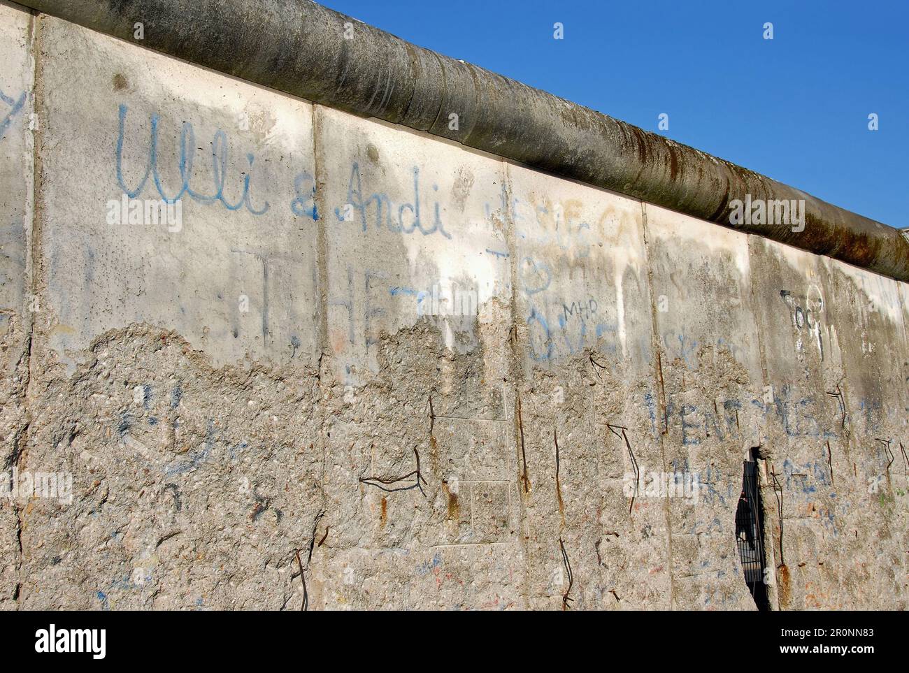 Berlin, Germany: A preserved part of the Berlin Wall Stock Photo - Alamy