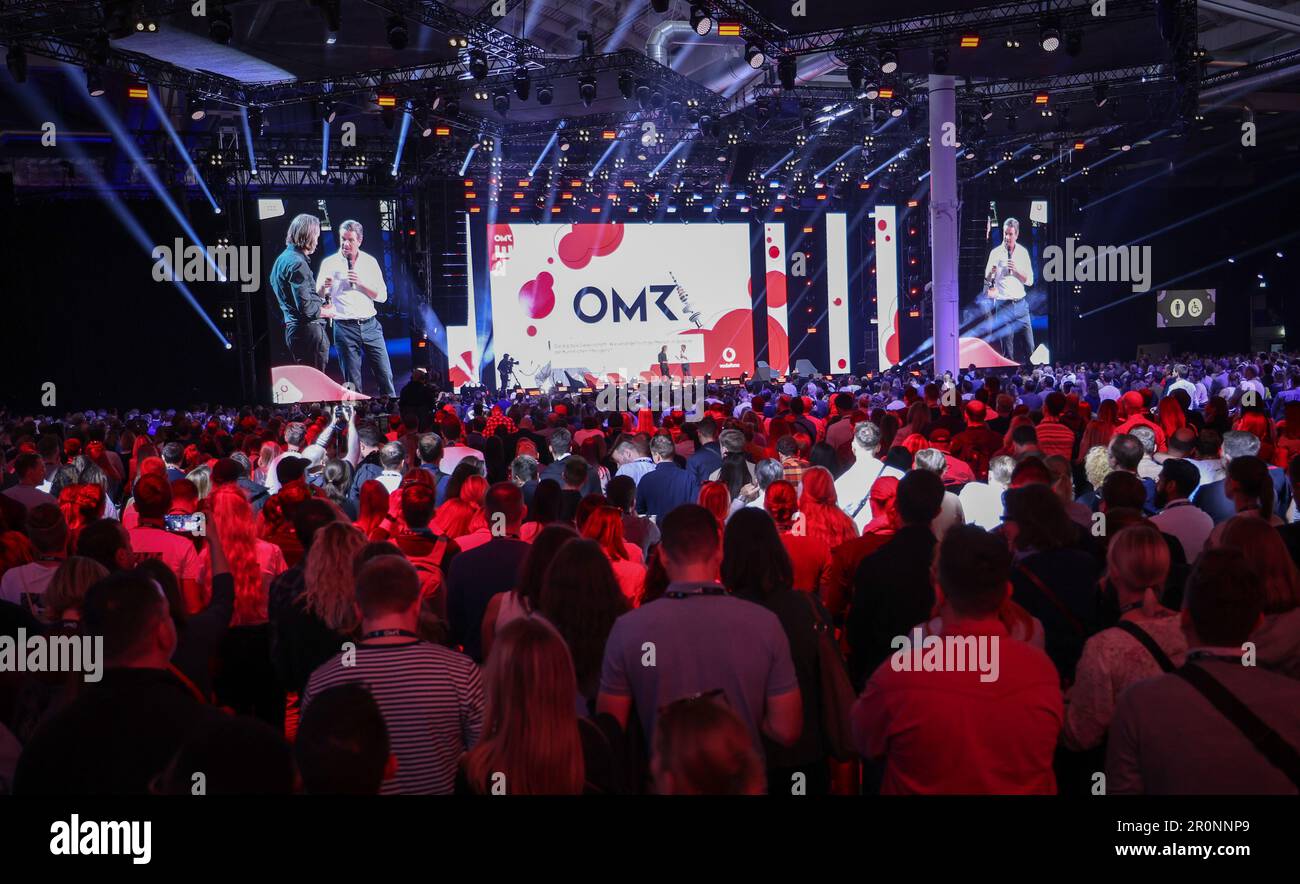 Hamburg, Germany. 09th May, 2023. Markus Lanz (r), presenter and journalist, and Richard David ...