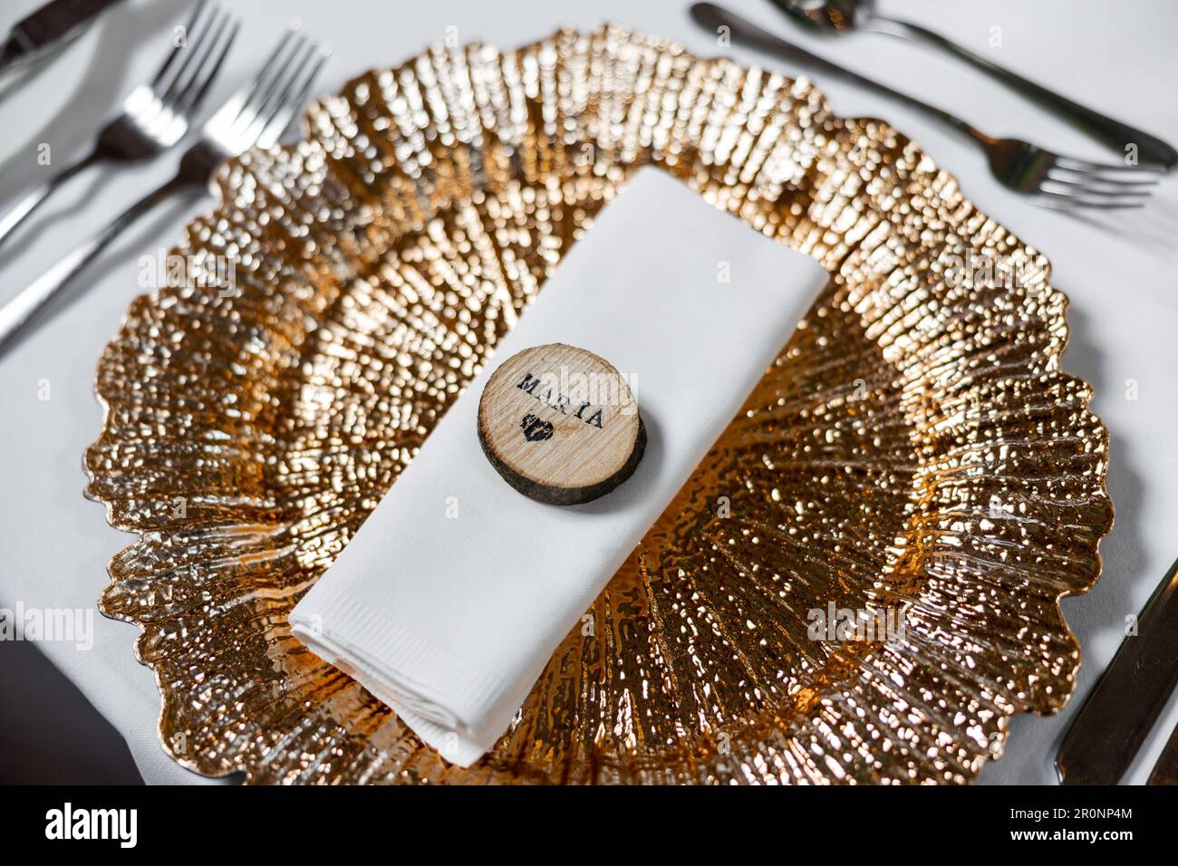 The name Maria - Stunning gold plated dinner plate with wooden name tag ...