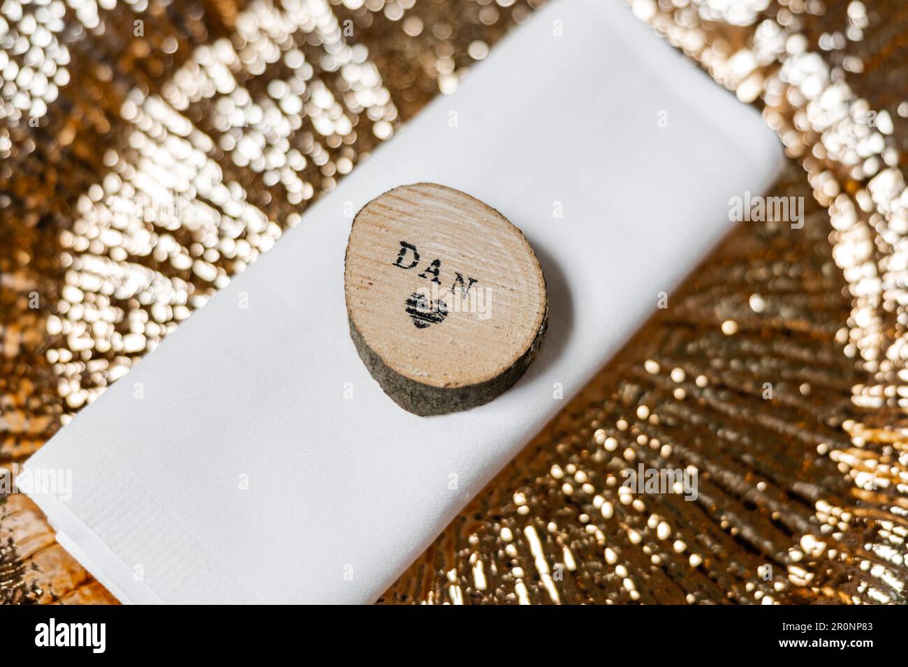 The name Dan - Stunning gold plated dinner plate with wooden name tag ...