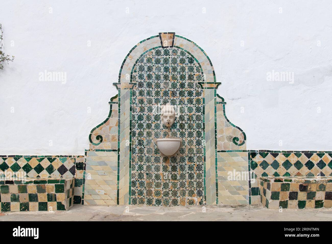 Sintra fountain hi-res stock photography and images - Alamy
