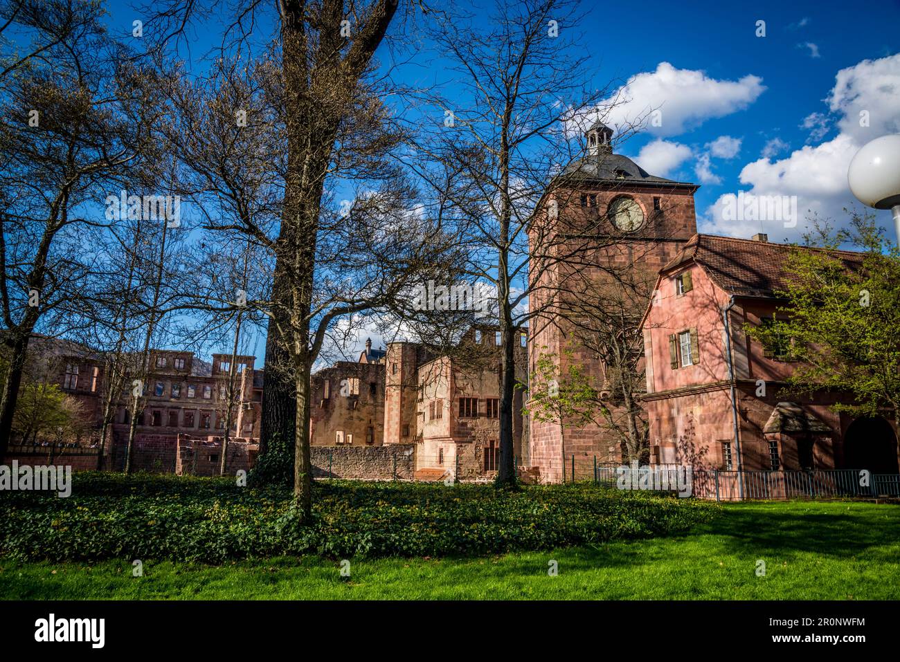Heidelberg Castle, one of the most important Renaissance structures ...