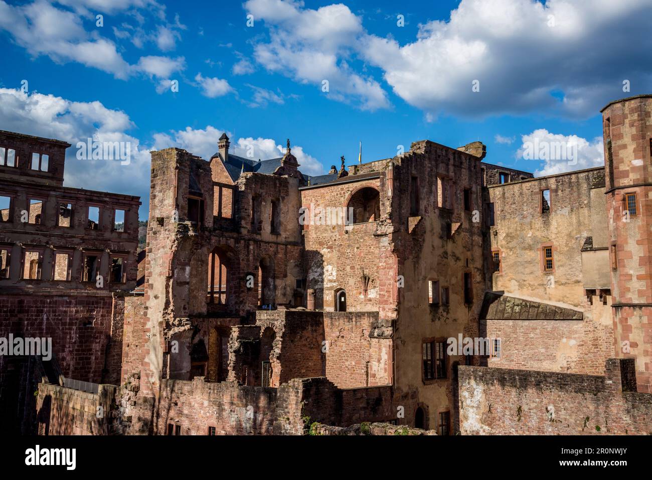 Heidelberg Castle, one of the most important Renaissance structures ...