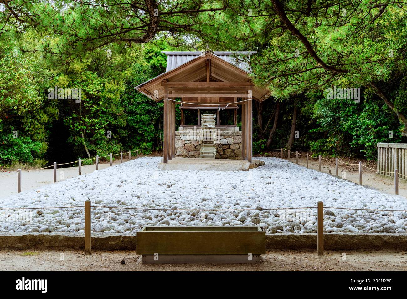 Naoshima benesse house hi-res stock photography and images - Alamy
