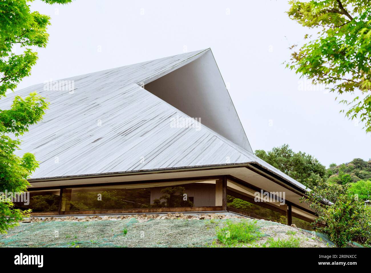 Naoshima Hall by architect Hiroshi Sambuichi in Honmura/Naoshima Stock ...