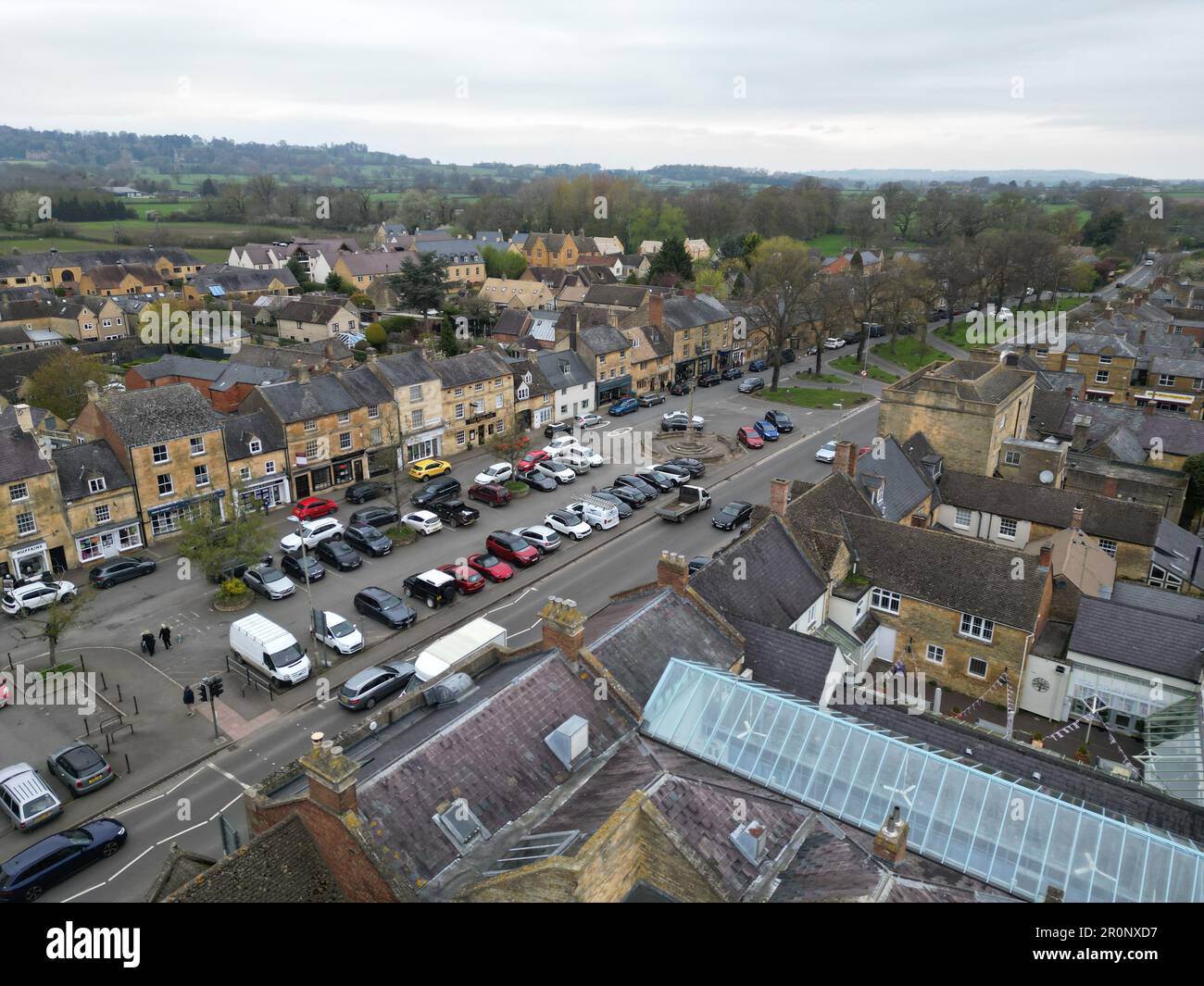 Moreton in marsh street view hi-res stock photography and images - Alamy