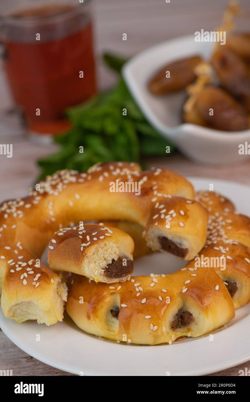 Recipe Maarouk of Aleppo, soft brioche with date paste Stock Photo - Alamy