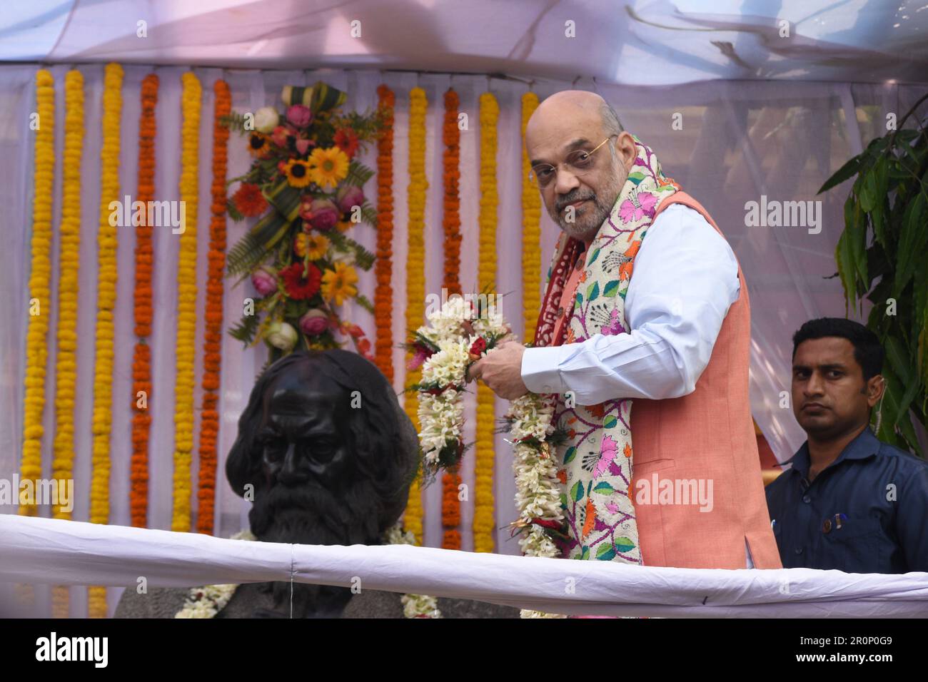 Kolkata, India. 09th May, 2023. The 162nd birthday of Kavi Guru ...