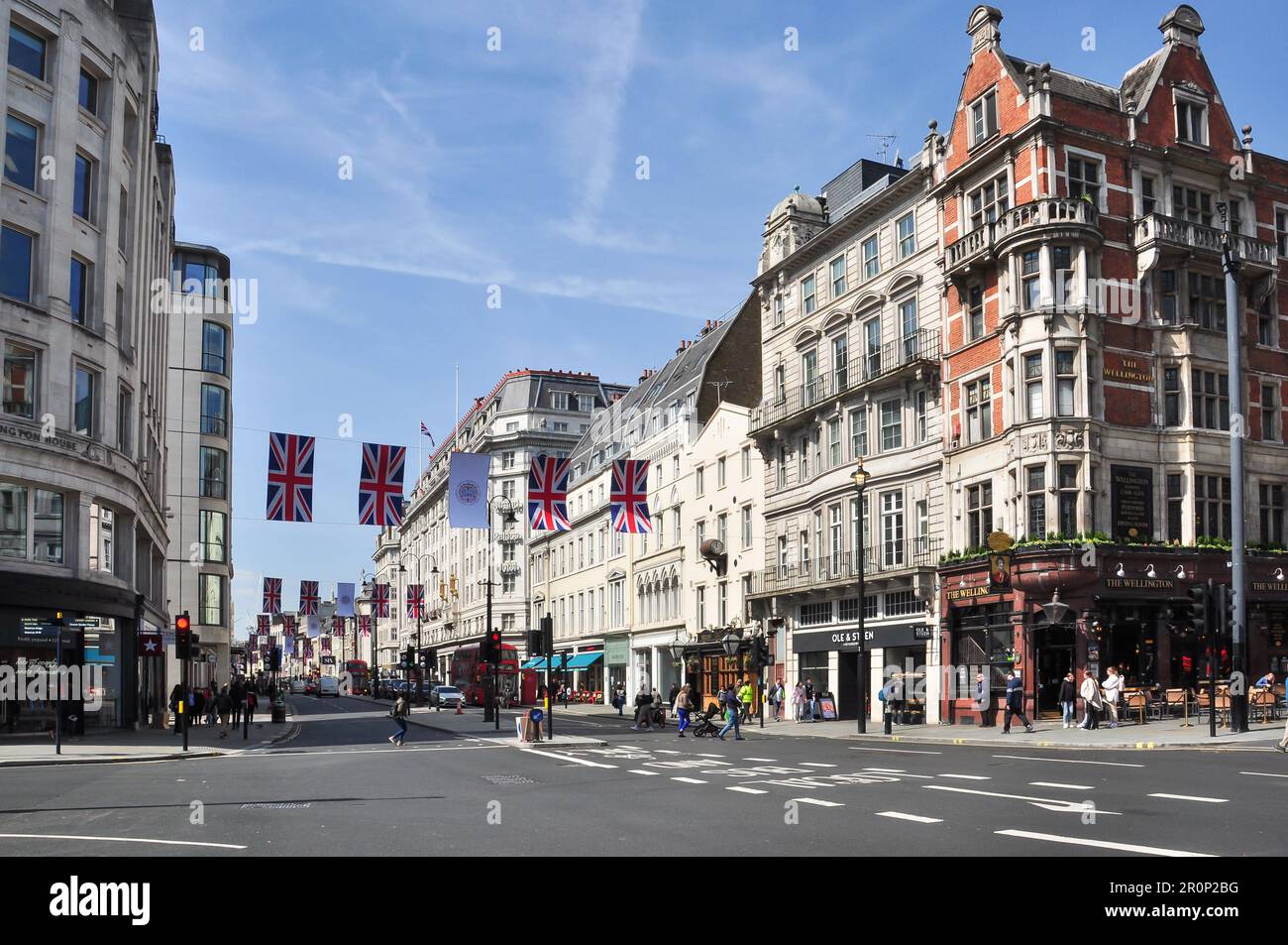 Strand, looking west with the Wellington public house on the corner of ...
