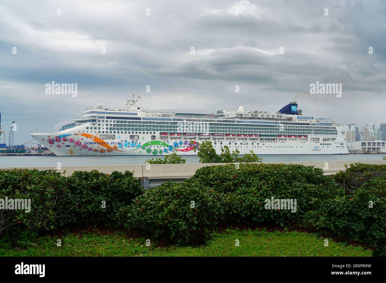 MIAMI BEACH, FL -17 FEB 2023- View of the Norwegian Pearl, a cruise ...