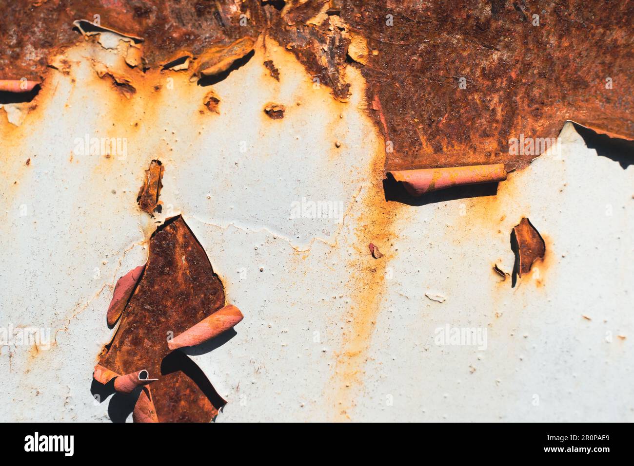 Cracked paint on metal surface. Metal texture with rust Stock Photo - Alamy