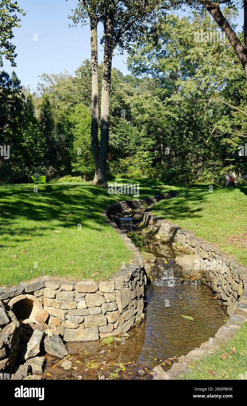 Serpentine stream hi-res stock photography and images - Alamy