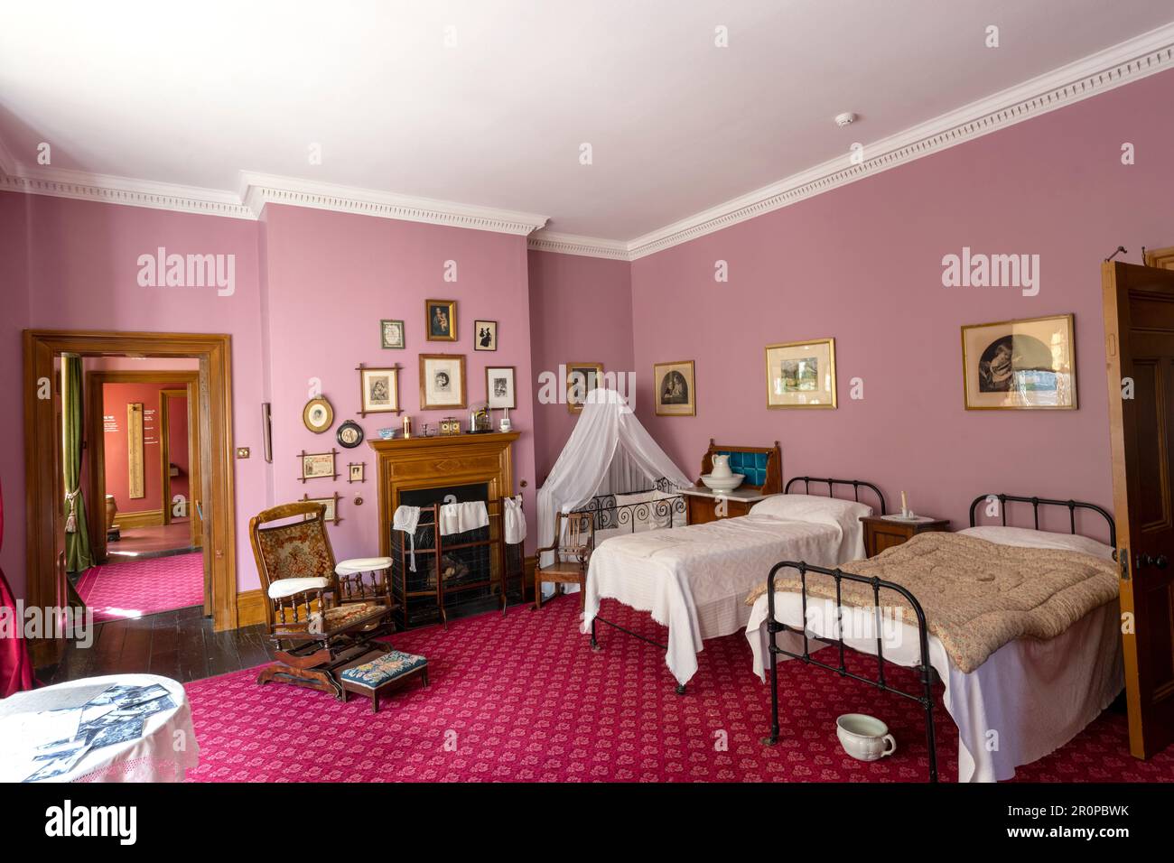 Lanhydrock House - jacobean country mansion - Bodmin, Cornwall, England ...