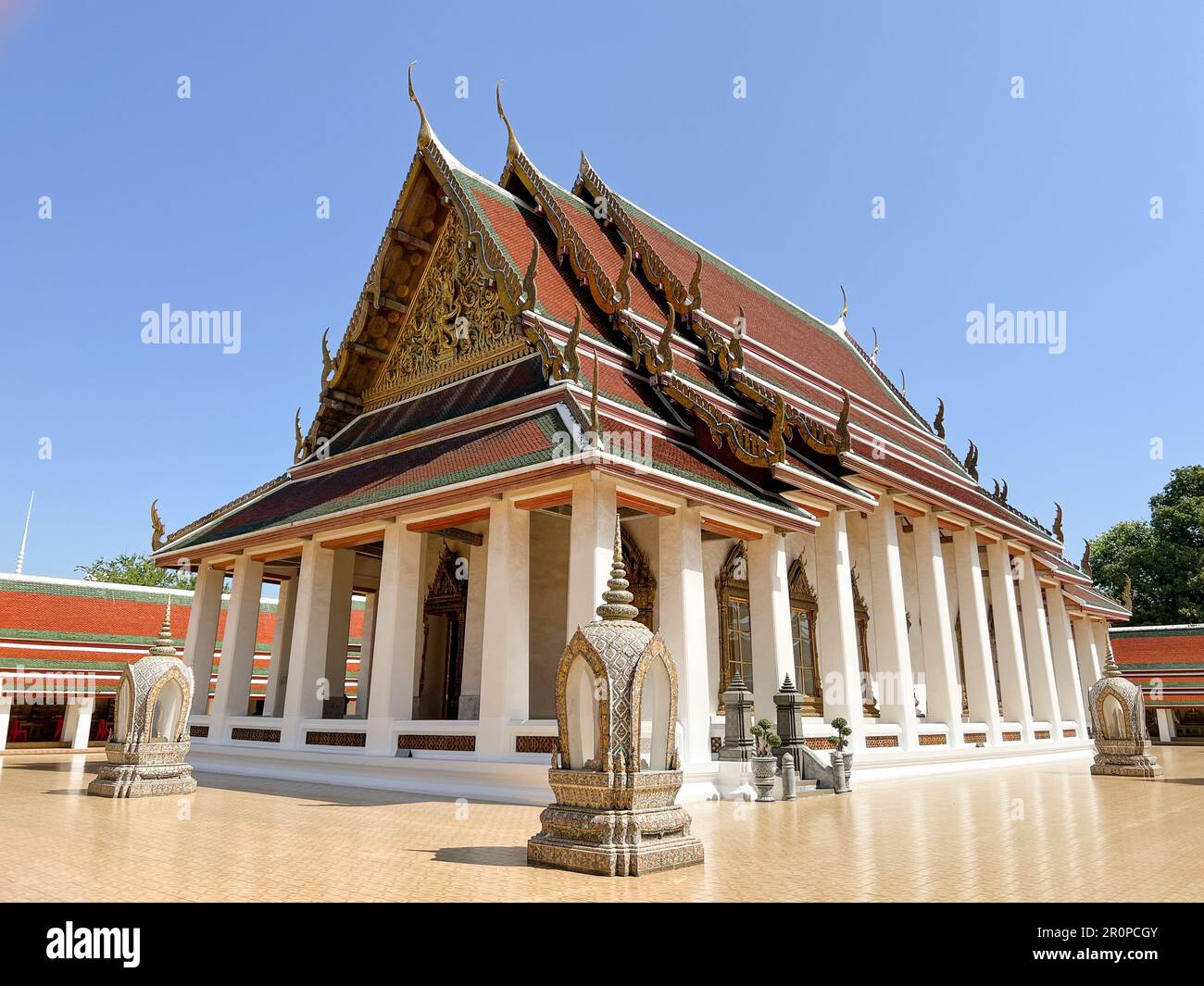 The iconic Golden Mount Temple (Wat Saket) located in Bangkok, Thailand Stock Photo - Alamy